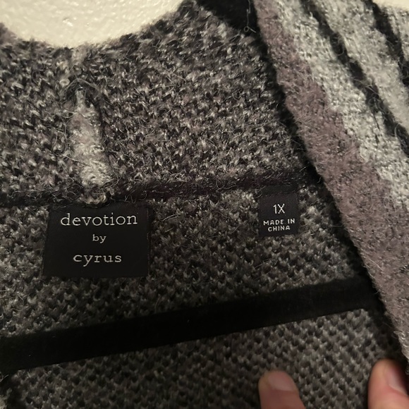 Cyrus | Sweaters | Cyrus Black And Gray Chevron Cardigan | Poshmark